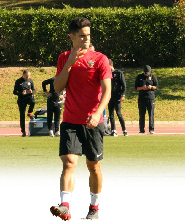 Forzar a Fran Rodríguez, que Navas asuma su primera titularidad o ...