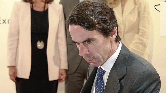 Aznar se lamenta: «No he recibido ninguna noticia del PP para ...