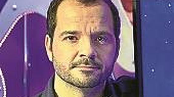 Aplausos al regreso de Ángel Martín | Ideal